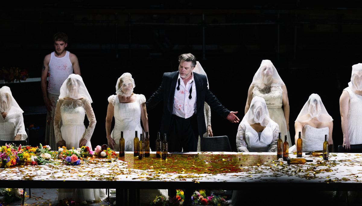 A remarkable Duke Bluebeard’s Castle from ENO – Opera Today