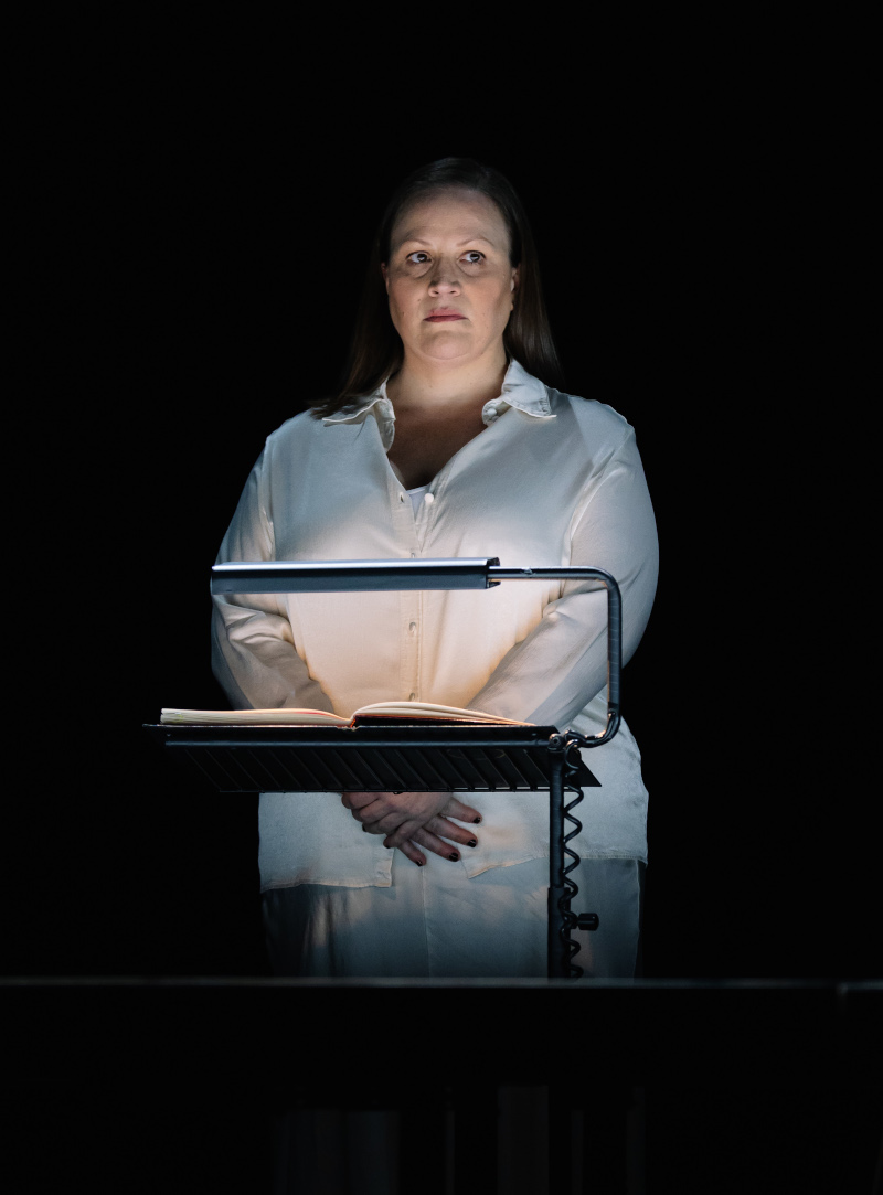 A remarkable Duke Bluebeard’s Castle from ENO – Opera Today