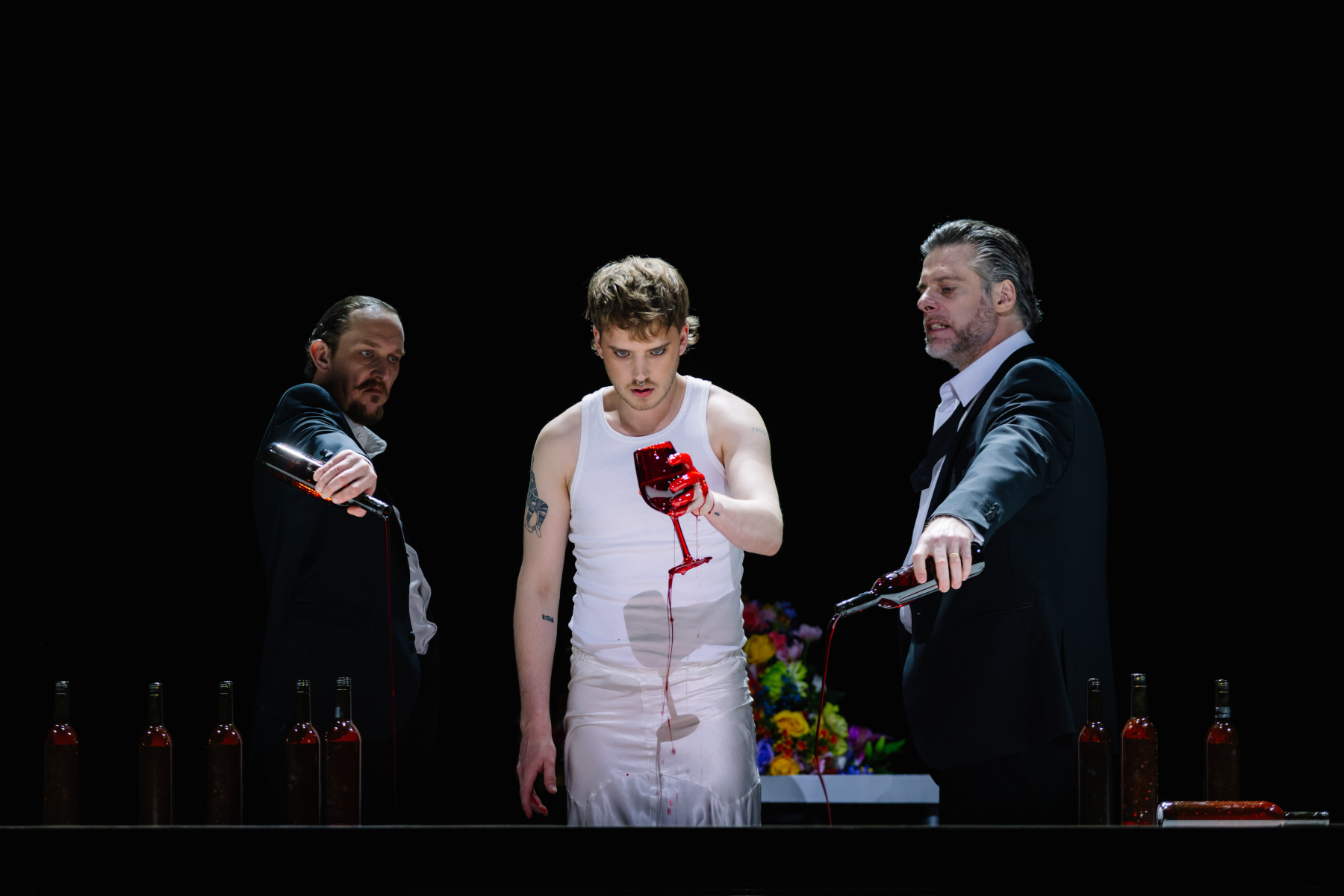 A remarkable Duke Bluebeard’s Castle from ENO – Opera Today